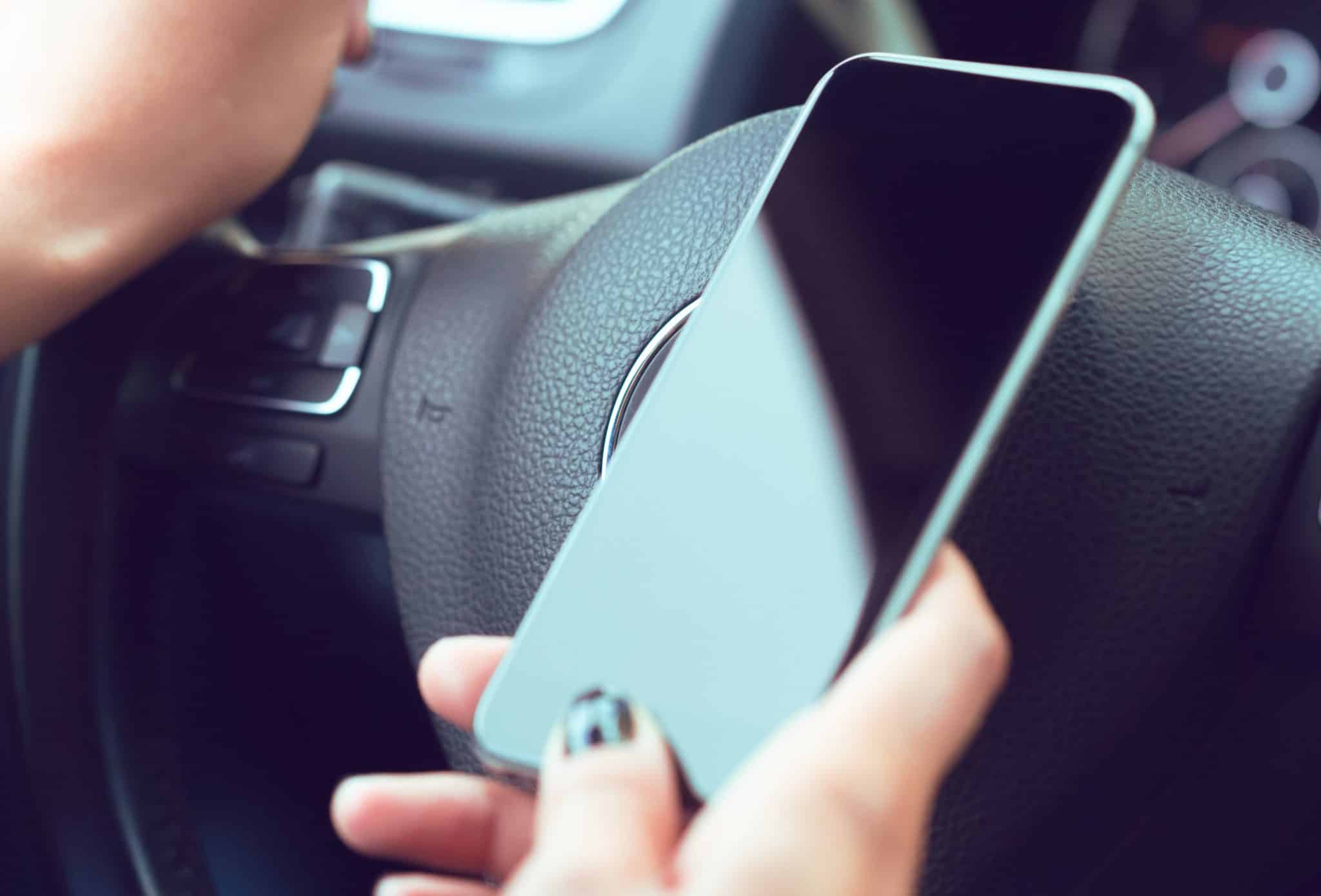 5 Tips to Avoid Distracted Driving and Accidents on the Road | Brooks ...